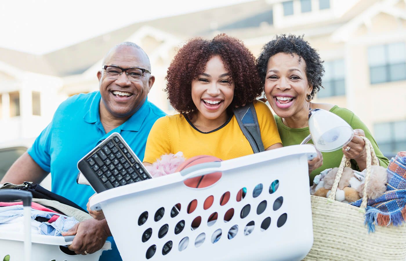 Should Parents Pay for College? - Experian