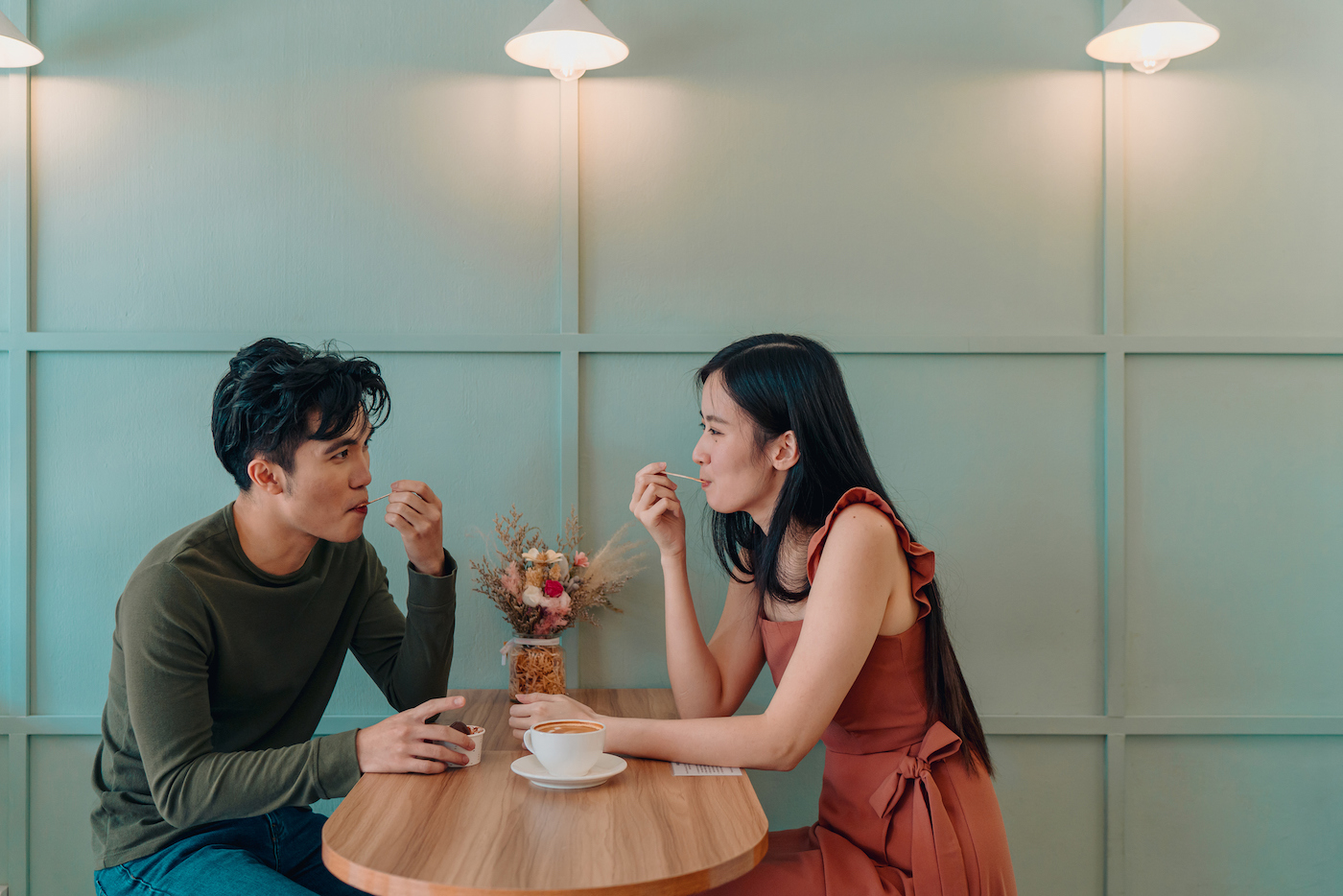 10 Questions to Ask Your Date About Money - Experian