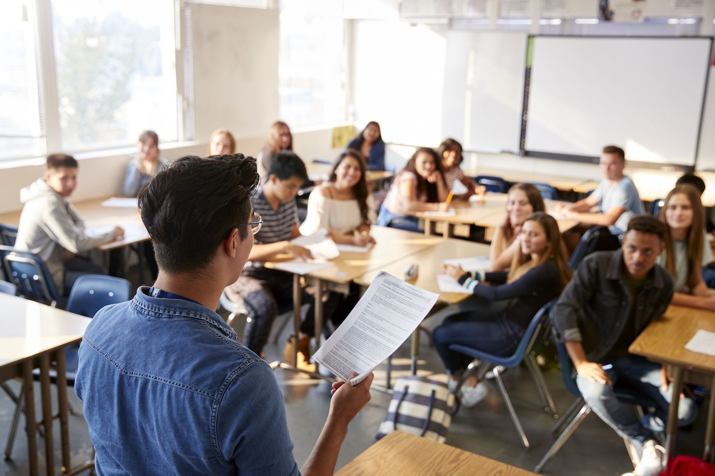 Who Qualifies for the Educator Expense Tax Deduction? - Experian