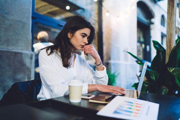 5 Reasons to Check Your Bank Account Every Day - Experian